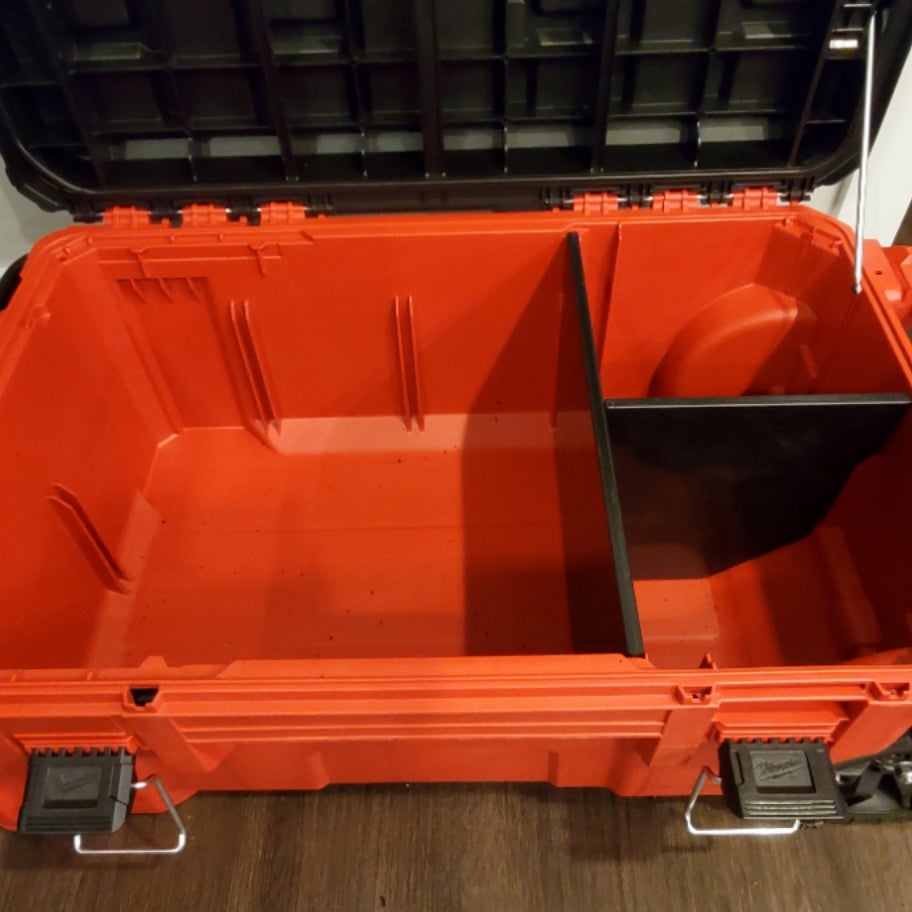 Milwaukee Packout Rolling Tool Chest Bottom "T" Divider | Stack Smarter